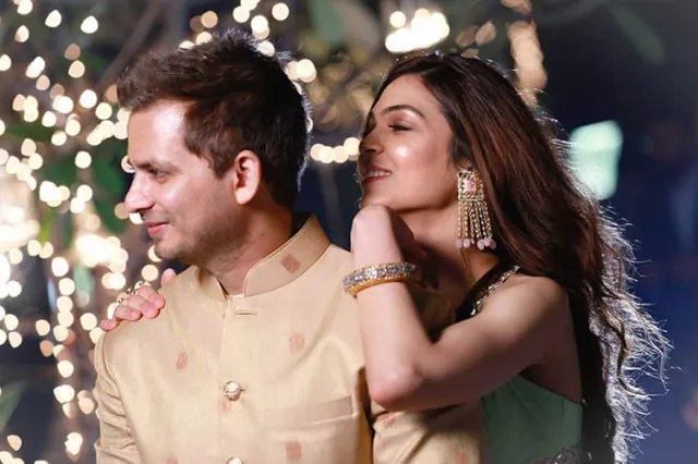 Alka Yagnik's Daughter Syesha Kapoor Got Engaged