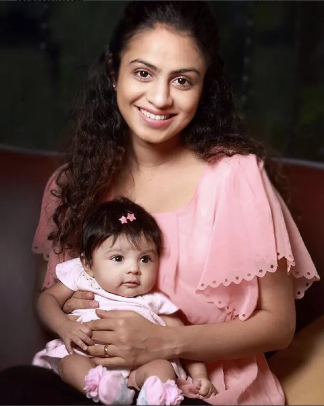 These Pictures Of Manasi Parekh With Her Baby Girl Are Overloaded With ...