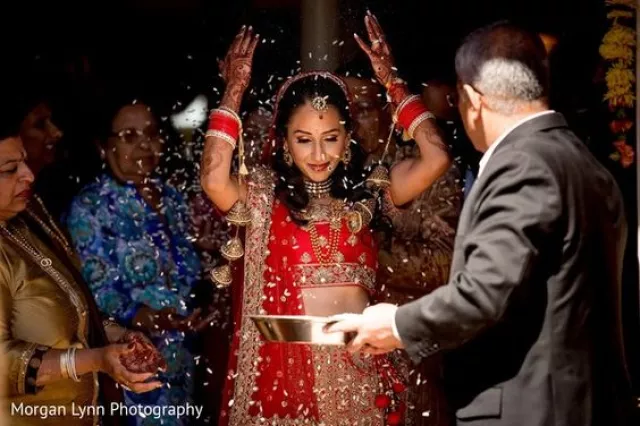 15 Beautiful 'Vidaai Moments' From Real Indian Weddings That'll Bring ...