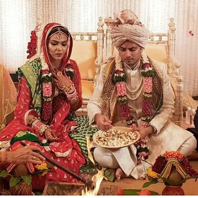 Alka Yagnik's Daughter Syesha Kapoor Ties The Knot With Fiance, Amit ...