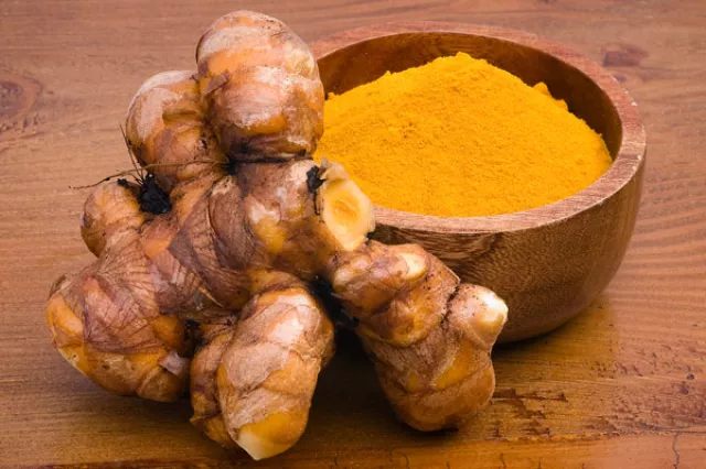 15 Homemade Recipes And Natural Tips To Have Sparkling White Teeth ...