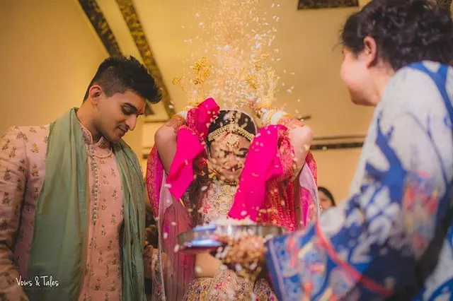 This Bride Opts For White Bridal Chooda With Sabyasachi Bridal Lehenga ...