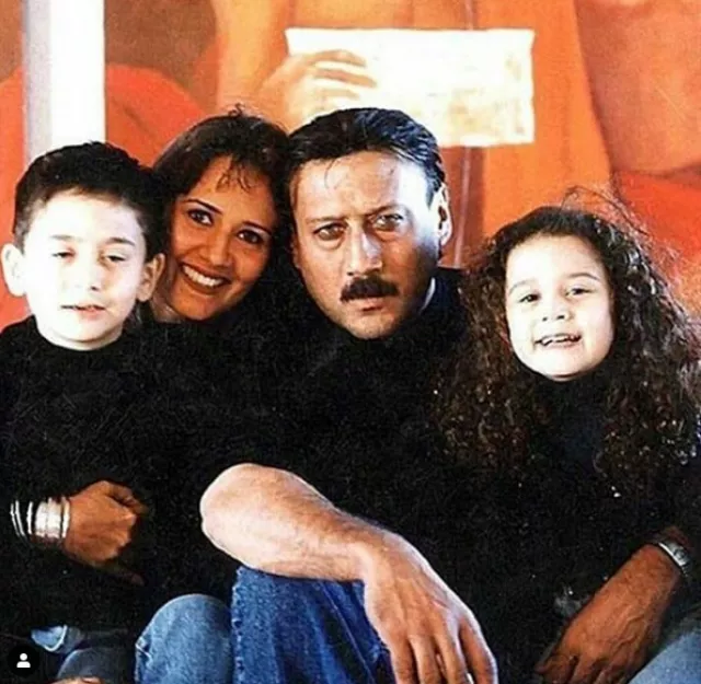 Tiger Shroff Wishes Mom, Ayesha Shroff On Her Birthday And Wedding ...