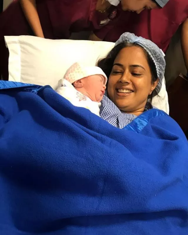 Sameera Reddy Shares The First Photo Of Her Baby, Nyra From Hospital ...