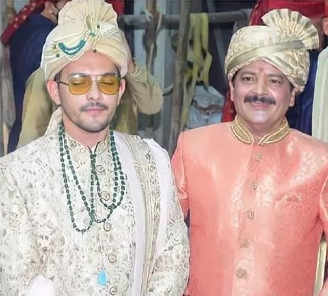 Aditya Narayan Gets Hitched To Shweta Agarwal, Father, Udit Narayan's ...