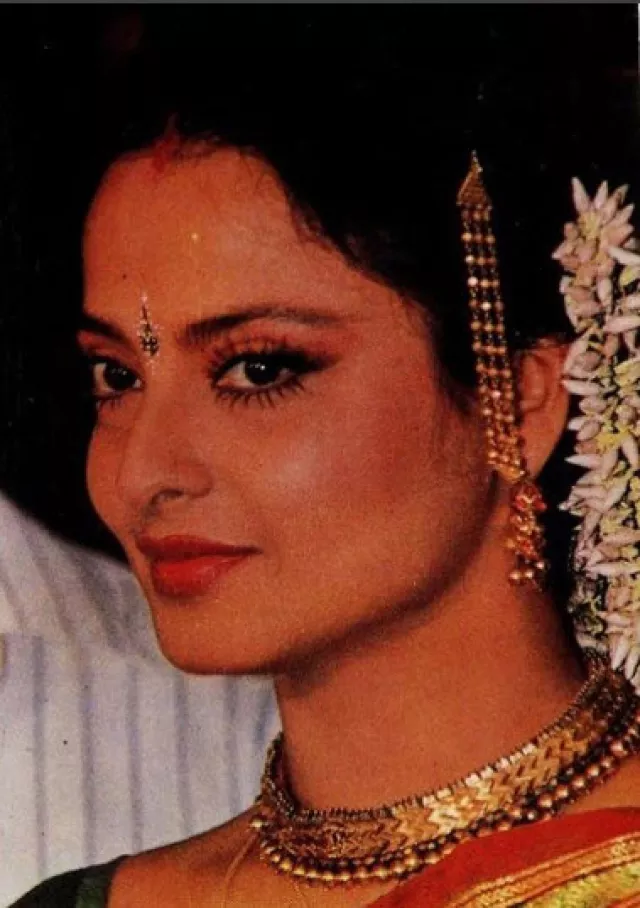 Rekha's Marriage Story, Married Mukesh Agarwal In A Hurry For A ...