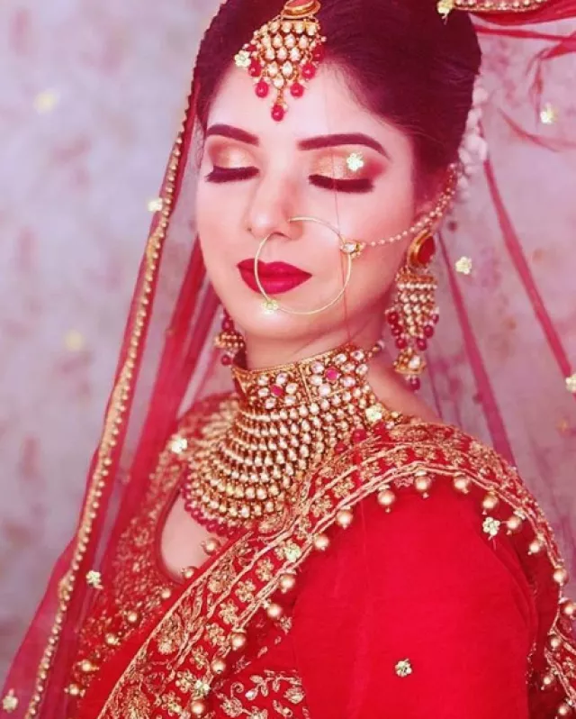 Different Types Of Unique 'Nath' Designs For Brides, Studded Oversized ...