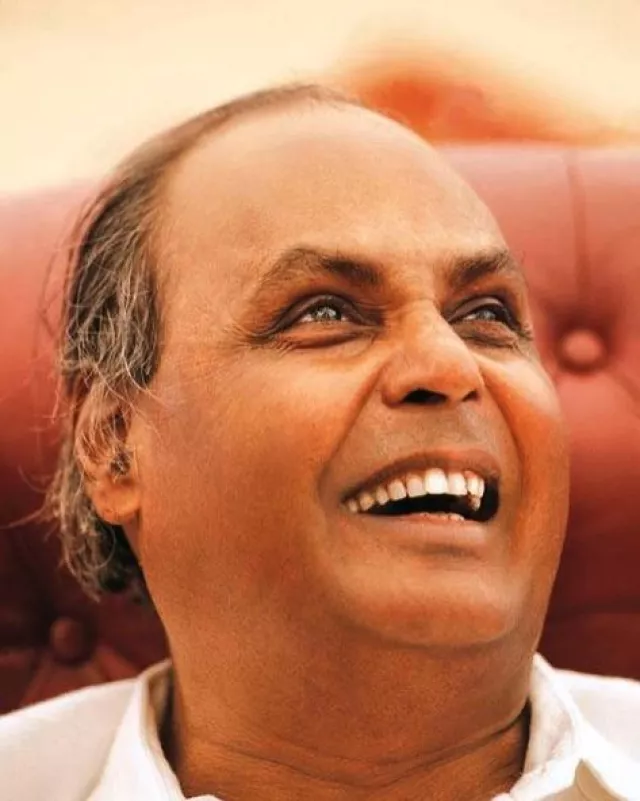 Dhirubhai Ambani's Rare Photo With Daughter, Deepti Salgaonkar Is An ...