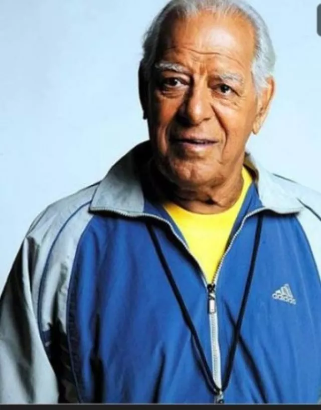 Life Story Of Dara Singh: From Child Marriage To Unlucky In Love, The ...