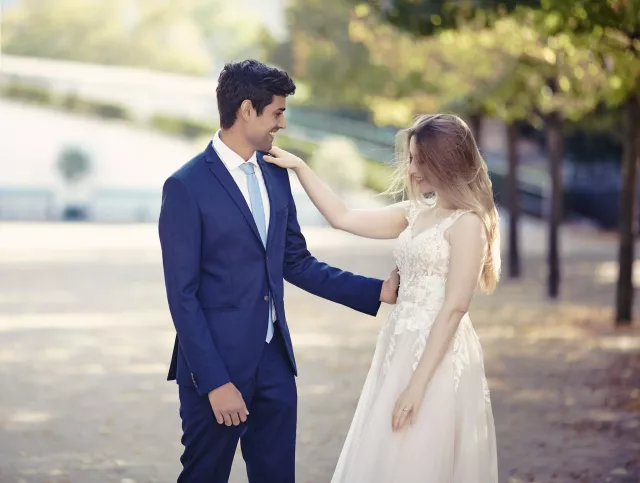 YouTuber, Dhruv Rathee Fell In Love With His German Wife On A Tram While She Was Going To School