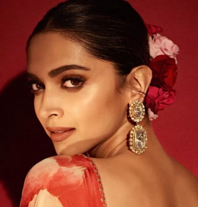 From 'Chaandbaalis' To 'Amrapali' Earrings, Deepika Padukone Sets A ...