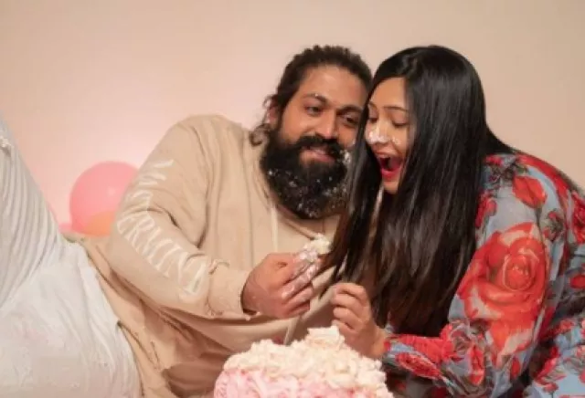 K.G.F. Star, Yash's Wife Radhika Pandit Posts Unseen Glimpses Of Their ...