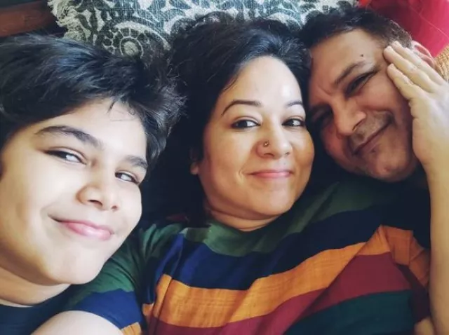 Kumud Mishra Convinced His Parents For His Inter-Religious Marriage ...