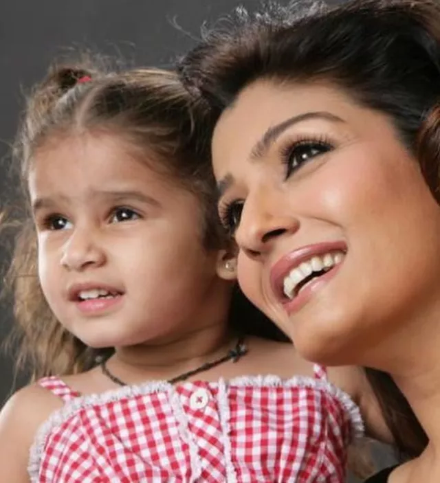 Raveena Tandon Wishes Adopted Daughter, Chaya On Her Birthday, Rasha ...
