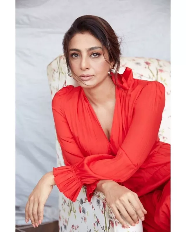 Single At 52: Tabu's Love Affairs, After 3 Failed Relationships Blamed ...