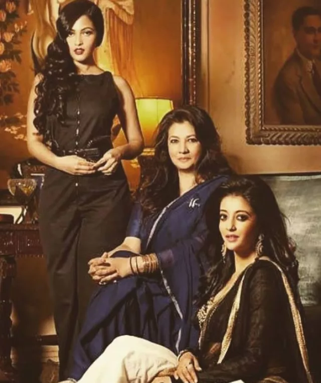 Suchitra Sen Quit Acting At Peak, Husband's Death, 36 Years Of ...