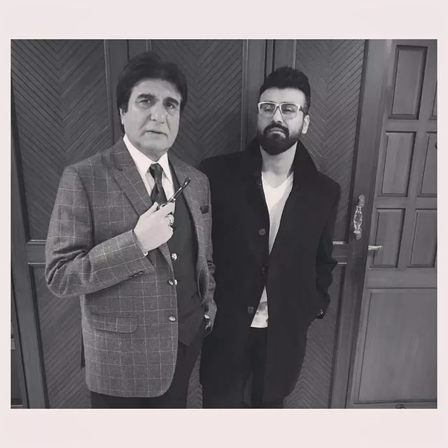 Raj Babbar's Children And Family Get-Together For His In-House Birthday ...