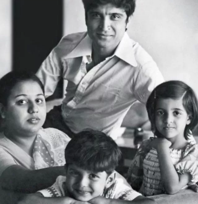 Zoya Akhtar Shares A Throwback Picture From Her Childhood, Her 'Bhabhi ...