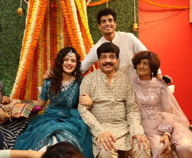 Palak Muchhal Ties Knot With Mithoon Sharma, Shares Mushy Photos ...
