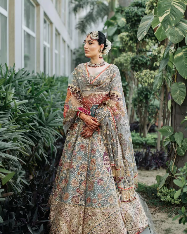 Bride Dazzled In A Floral Grey Lehenga At Her Anand Karaj, Paired It ...