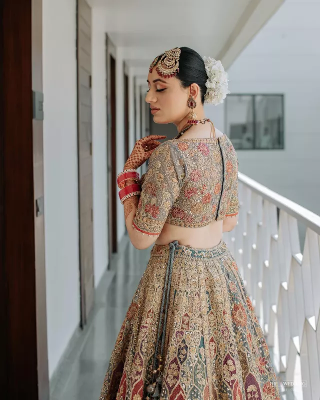 Bride Dazzled In A Floral Grey Lehenga At Her Anand Karaj, Paired It ...