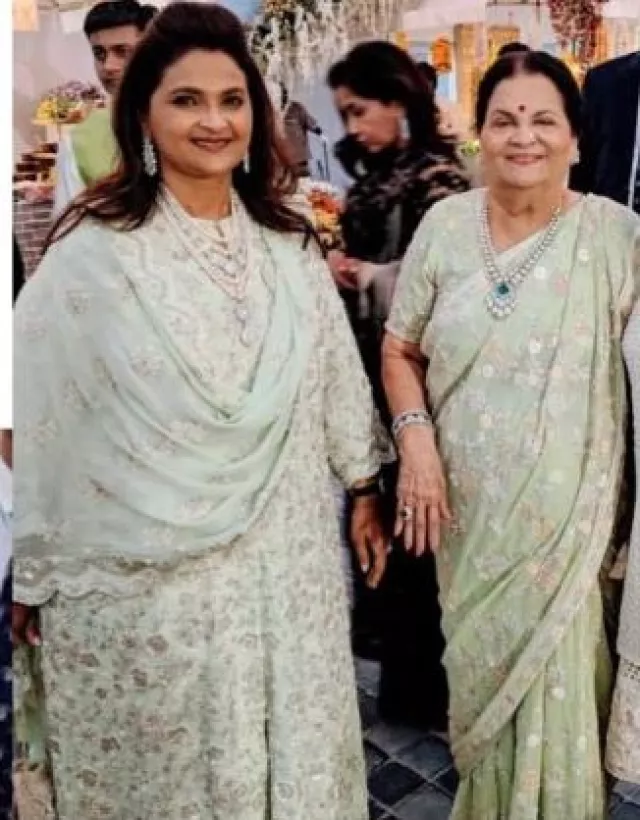 Tina Ambani Posts A Family Portrait To Wish Nephew, Arjun Kothari On ...