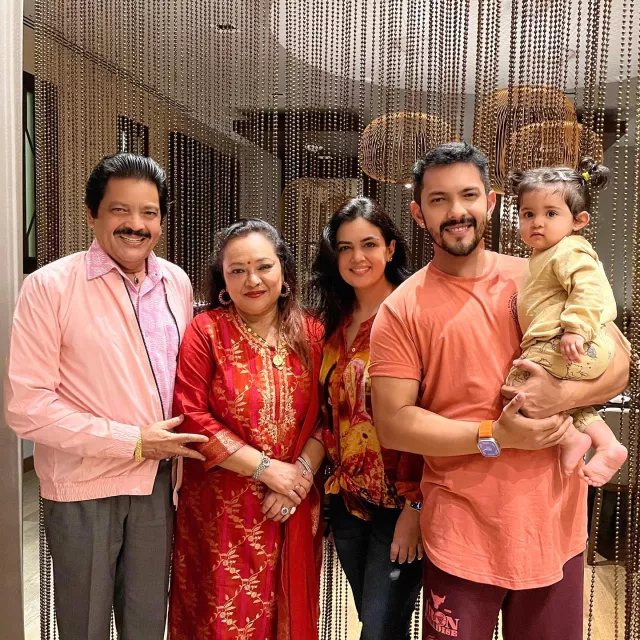 When Udit Narayan's First Wife Forcefully Entered Into His Hotel Room ...