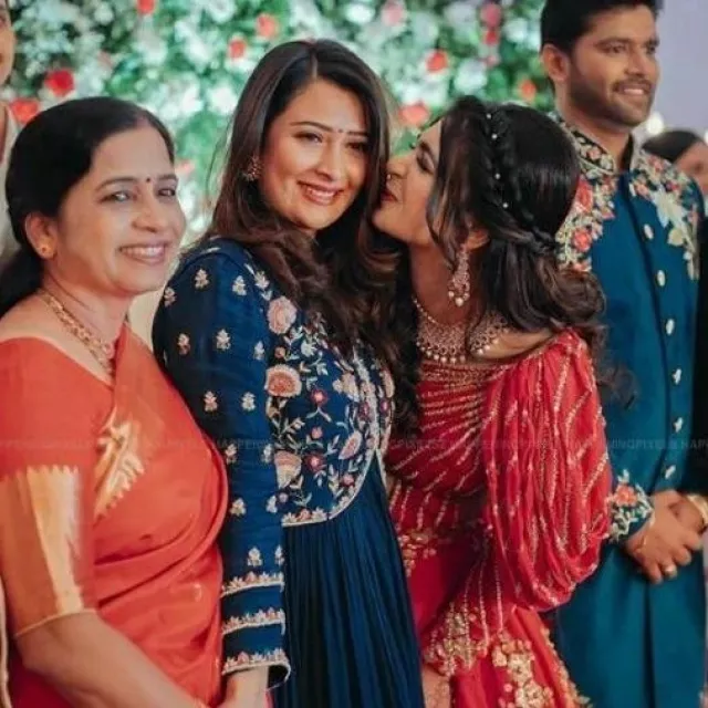 Yash And His Wife, Radhika Pandit Make A Stylish Entry At Aditi ...