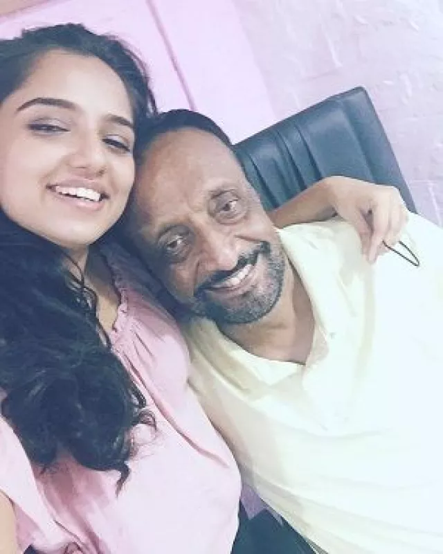 Ahsaas Channa Reveals Being A Child With A Single Mom, Had What Impact ...