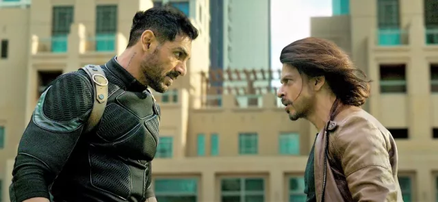 Shah Rukh Khan's Chiselled Abs And Ripped Physique At 56 For 'Pathaan ...