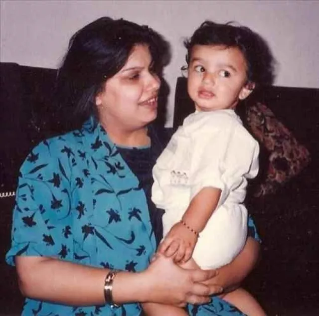 Arjun Kapoor Remembers His Late Mother, Mona Shourie, Calls Her 'The ...