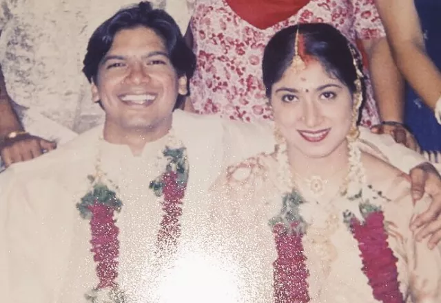 From Strangers To Lovers: Beautiful Love Story Of Bollywood Singer ...