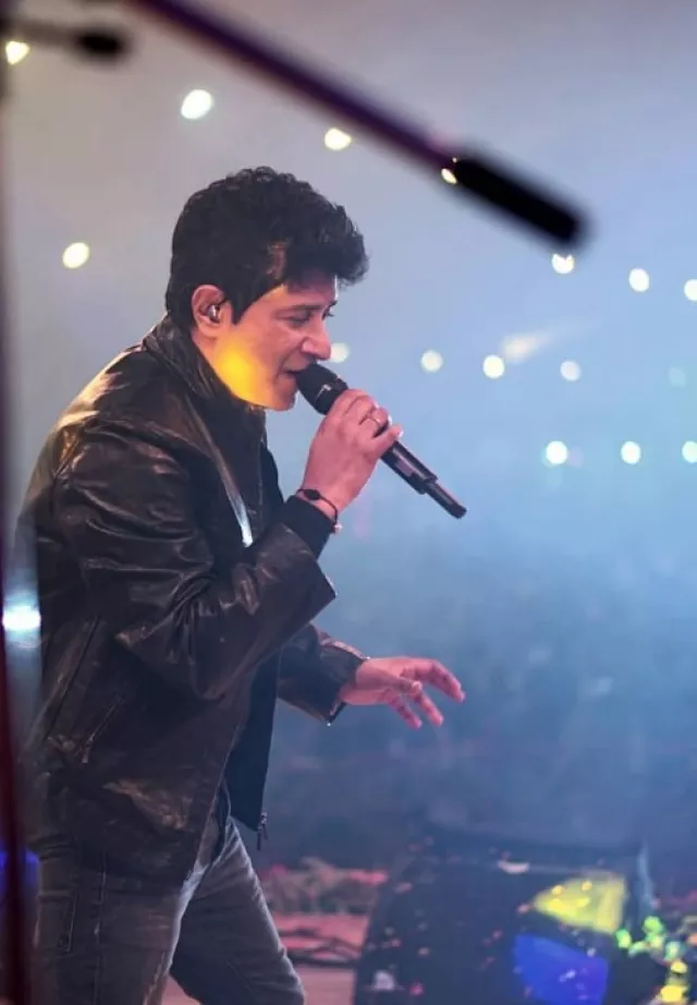 Unknown Facts About Singer KK: From Marrying His Childhood Crush To ...