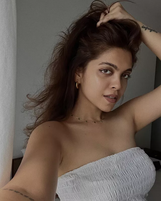 Meet Deepika Padukone's Lookalike, Rijuta Ghosh Deb, Whose Boyfriend ...