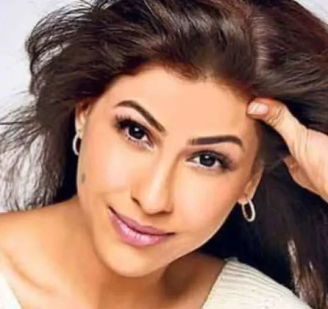Meet Iravati Harshe Who Played Ranbir Kapoor's Mother In 'Shamshera ...