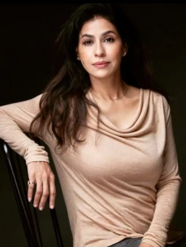 Meet Iravati Harshe Who Played Ranbir Kapoor's Mother In 'Shamshera ...