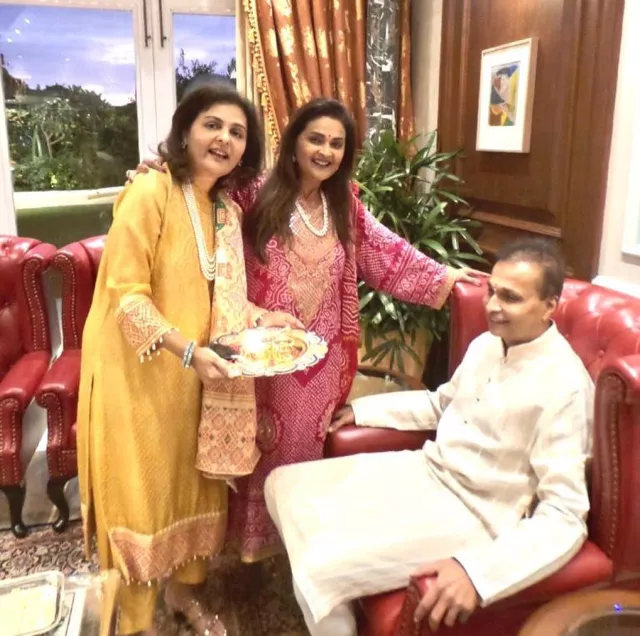 Tina Ambani Posts A Family Portrait To Wish Nephew, Arjun Kothari On ...