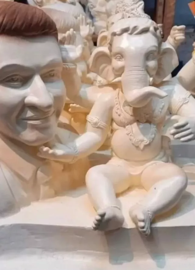 Puneeth Rajkumar's Fans Bring Home Late Actor's Idol Along With Lord ...