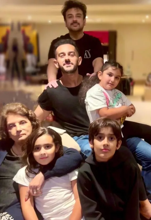 Meet Adnan Sami's Son, Azaan Sami Khan, Pak Music Composer, Raised By ...