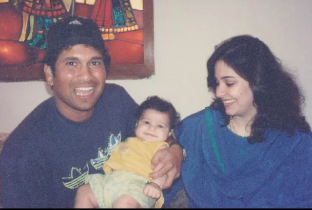 Sachin Tendulkar Drops Precious Childhood Picture Of Daughter, Sara, As ...