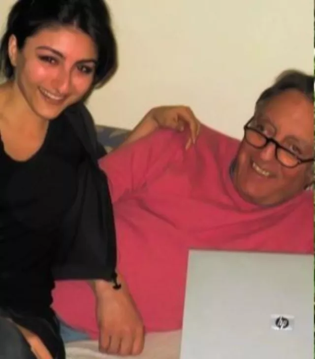 Mansoor Ali Khan Pataudi Was 'Offended' When A Critic Wrote Soha Ali ...