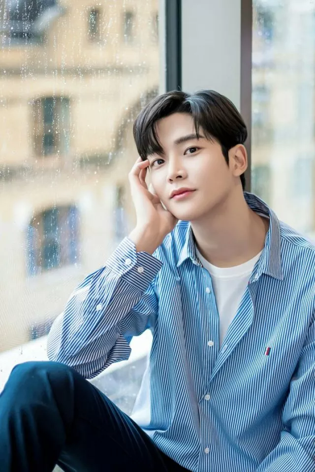 'Destined With You' Actor, Rowoon Recalled His First Love, 'She's The ...