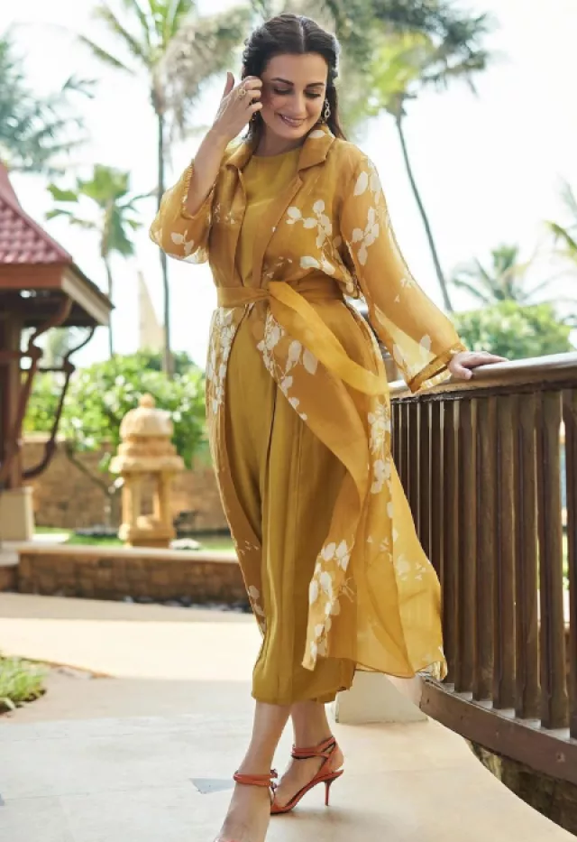 Dia Mirza Says Female Priest At Her Wedding Changed Society's Mentality ...