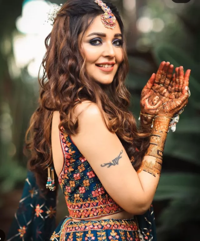 10 TV Actresses Who Flaunted Their Unique Bridal 'Mehendi' Design: From ...