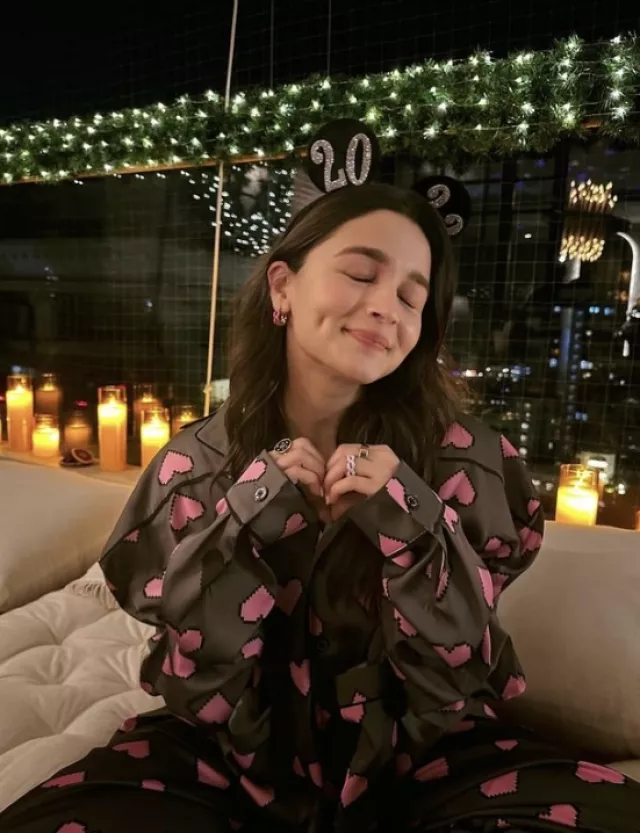 Alia Bhatt Donned A Custom-Made Elie Saab Gown With A Matching Sheer ...