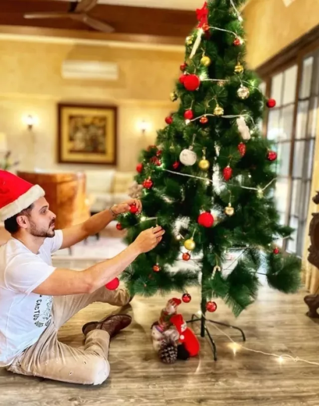 Emraan Hashmi's Lavish Home In Mumbai Is Worth Rs. 16 Crores, It Has A ...