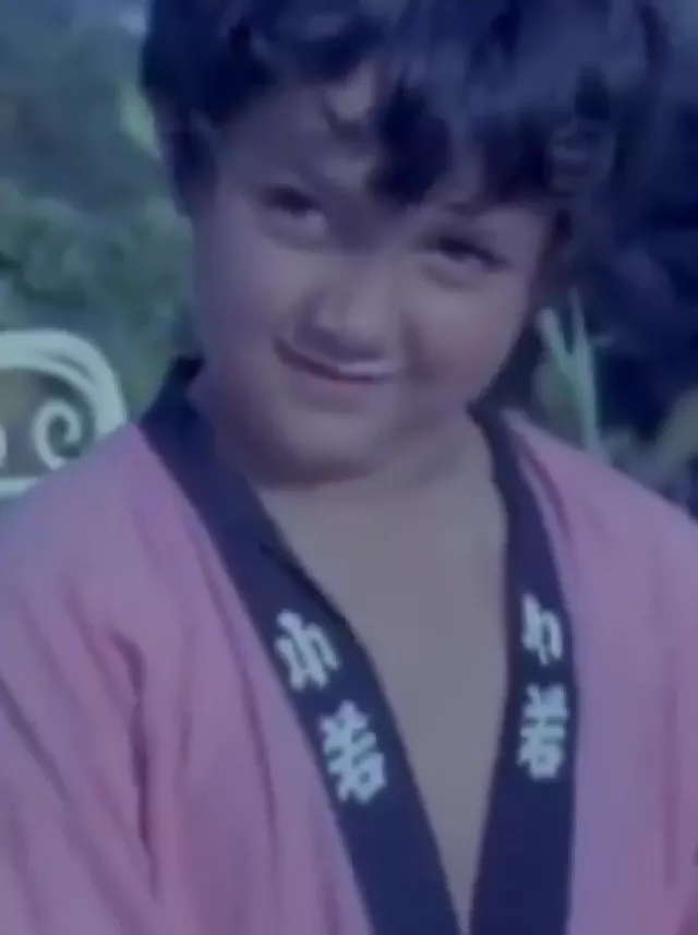 When Dharmendra's Documentary Featured A Young Bobby Deol Having An ...