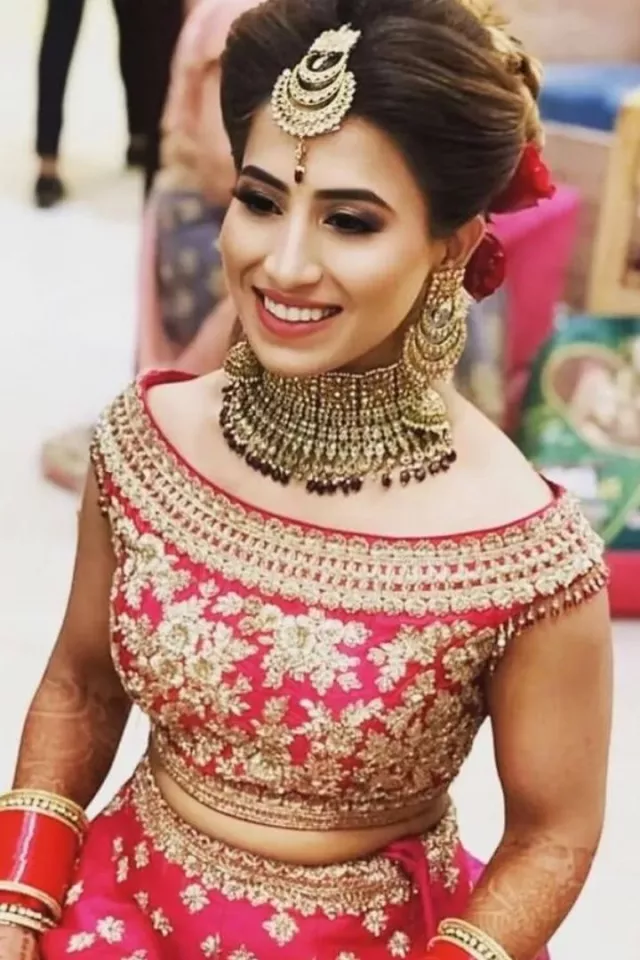 17 Unique Bridal Blouse Necklines For To-Be Brides To Pick For Their ...