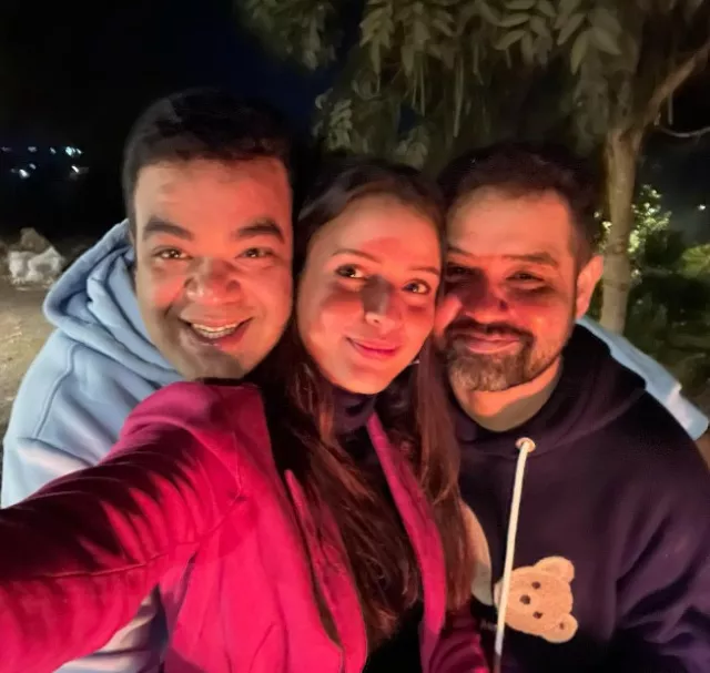 Anushka Sharma's Brother Karnesh Ssharma Records Triptii Dimri Singing ...