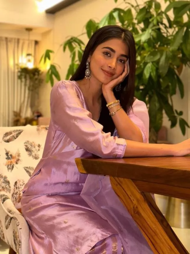 Pooja Hegde Looks Sexy As She Raises Glam Quotient In A Sequin Bralette ...